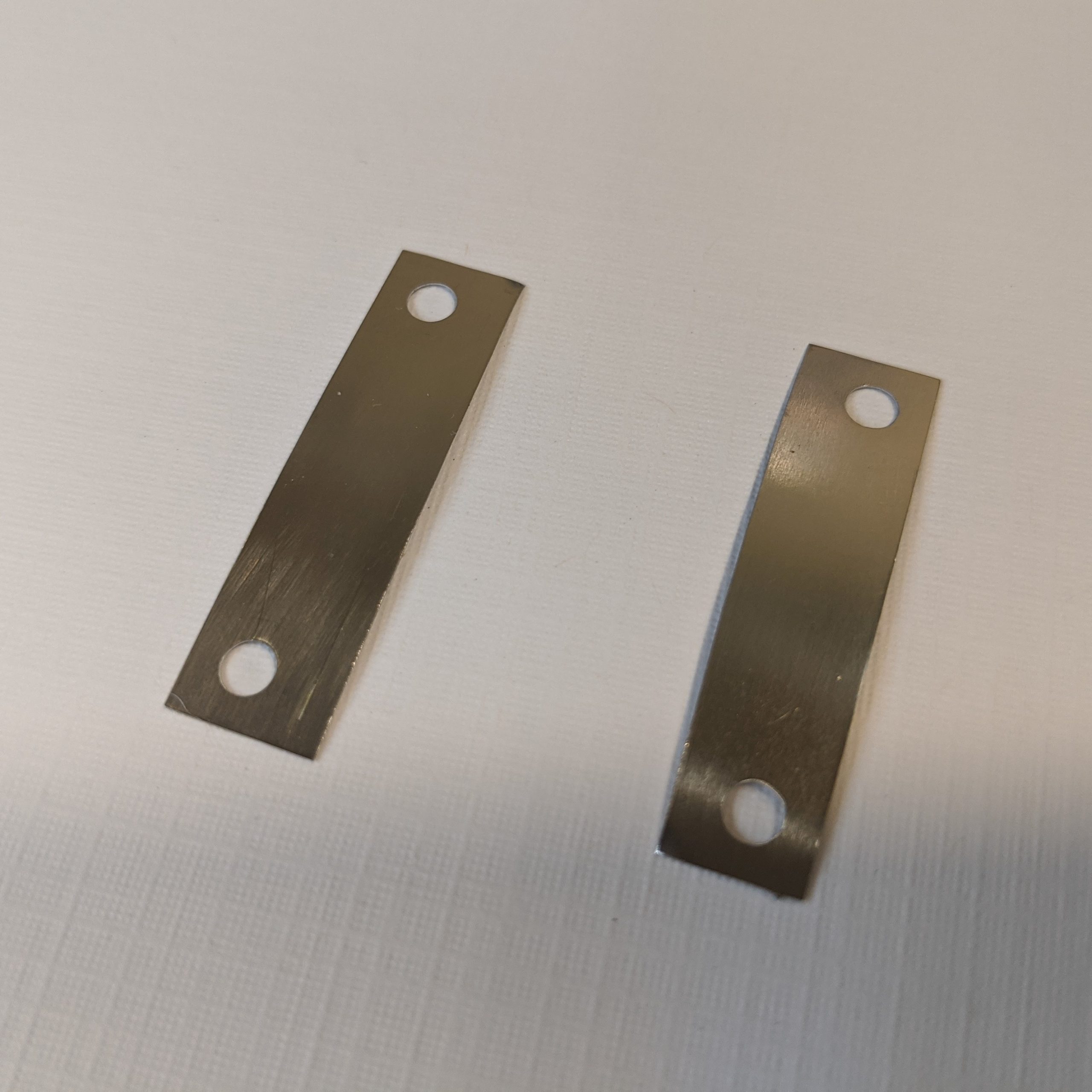 AIS-ILIS1 Ionic Liquid Electrospray Thruster 0,1mm Vertical Shims ...